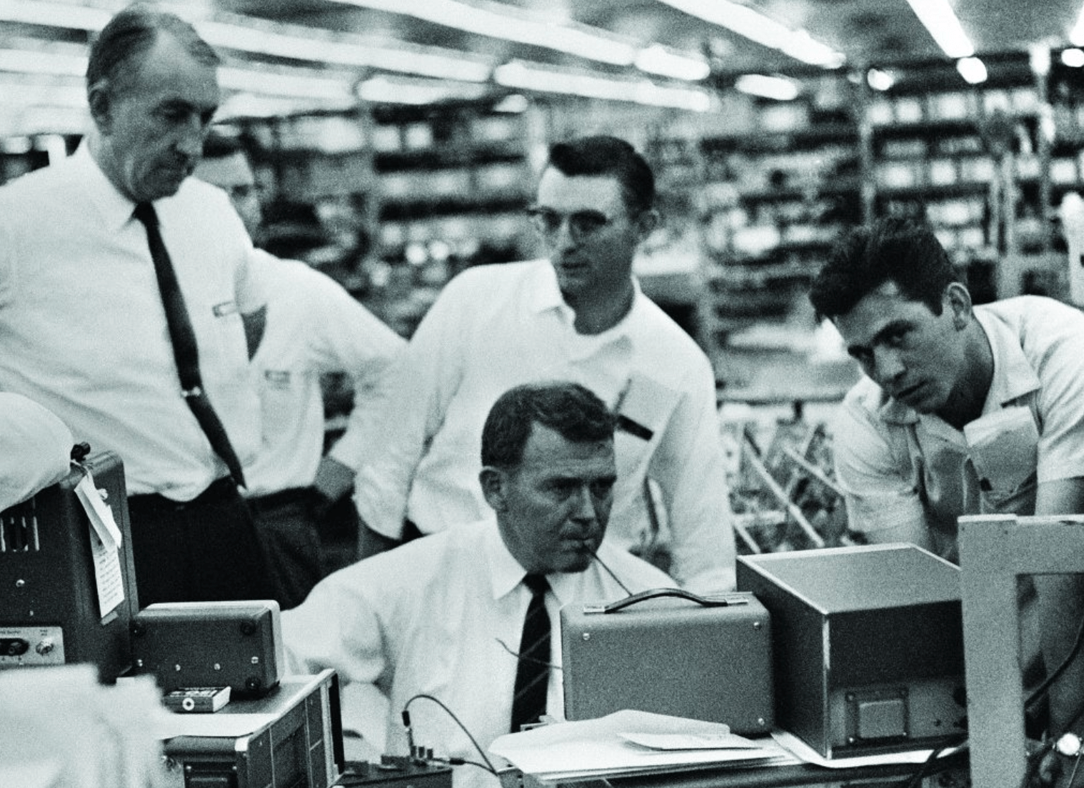 6 Effective Employee Experience Examples in 2022