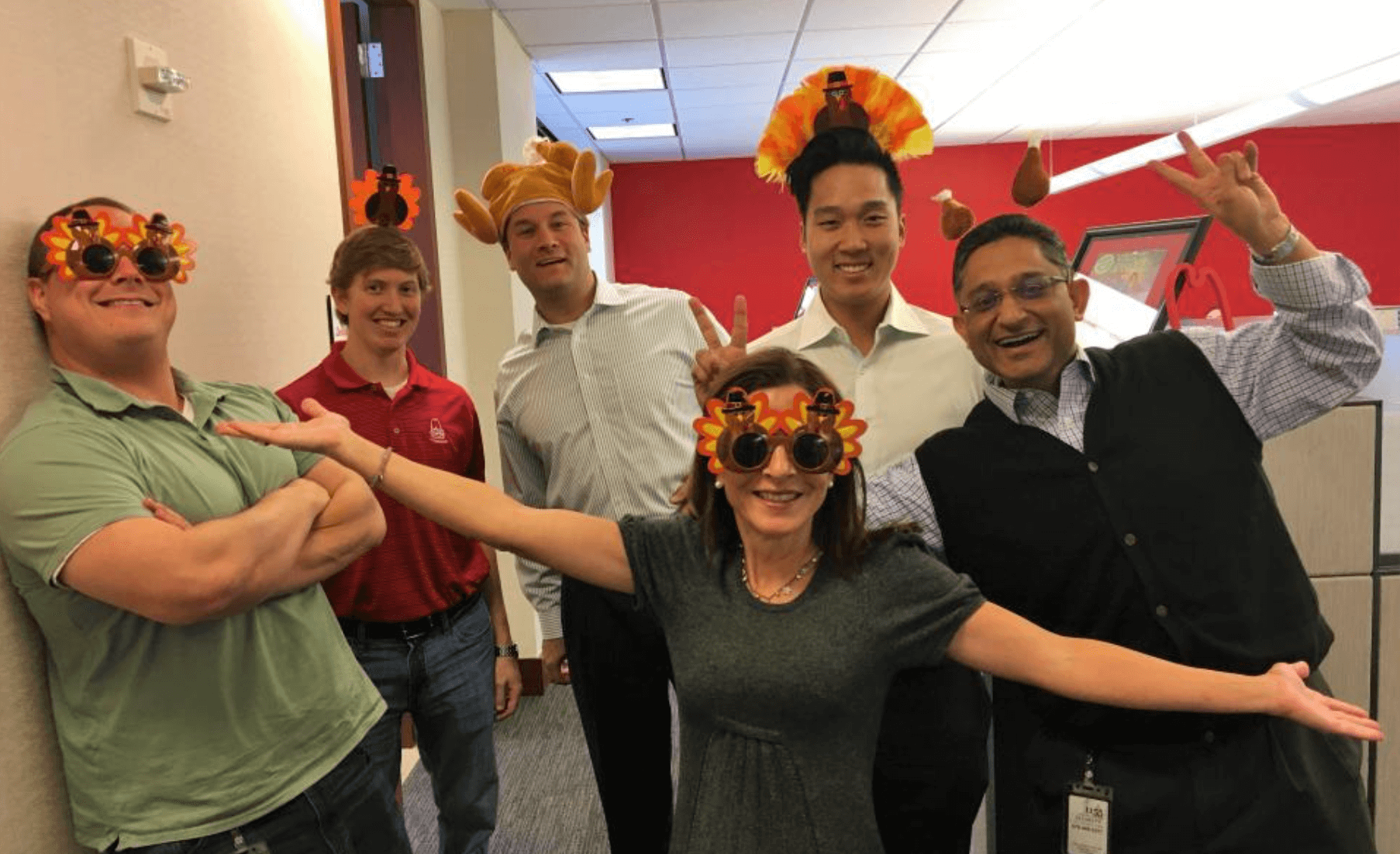 6 Effective Employee Experience Examples in 2022